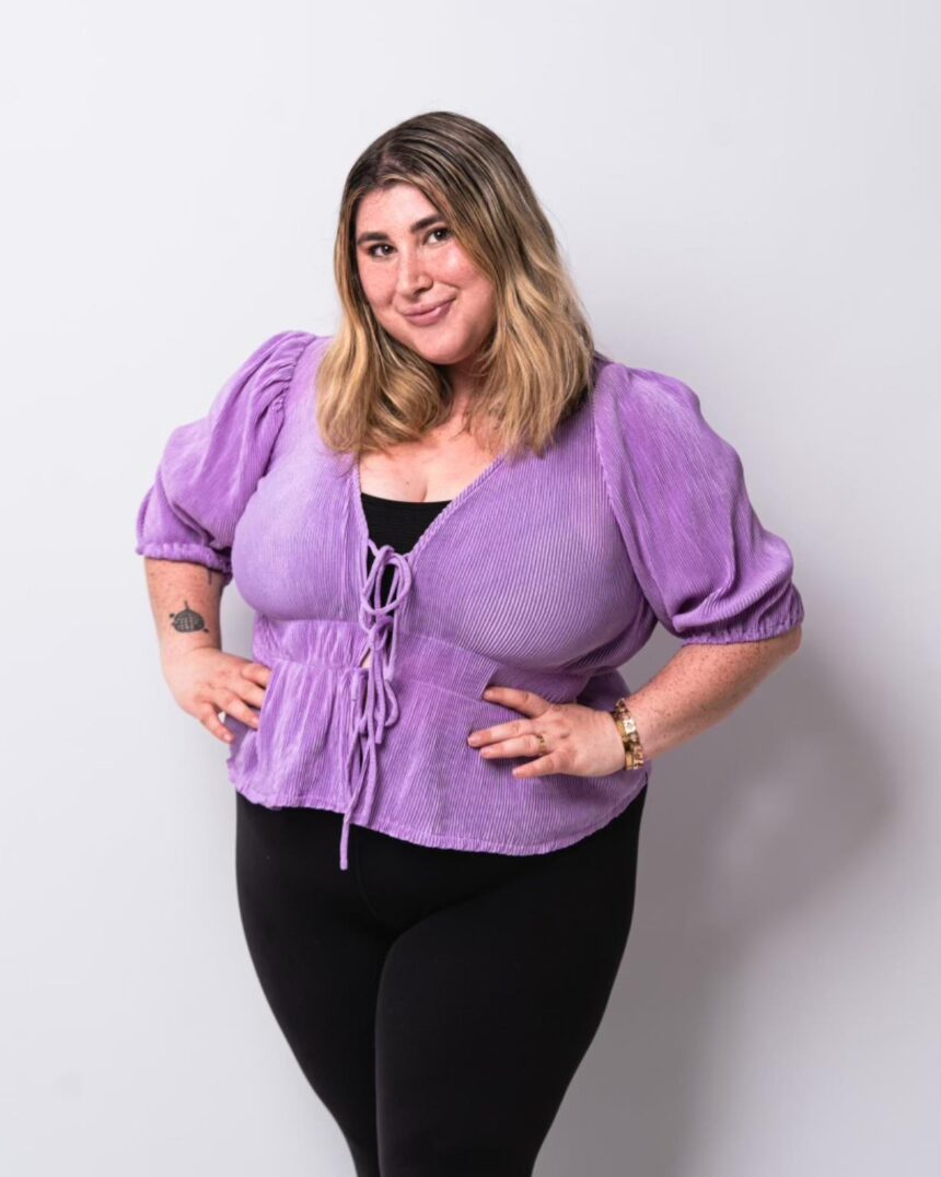 Hillary Lewis talks about “The Kids Table” and the ... » PopSize UK