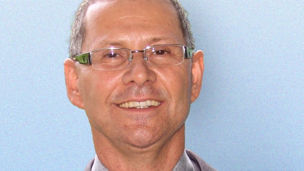 Pedro Lopes guides readers on how to free themse ... » PopSize UK