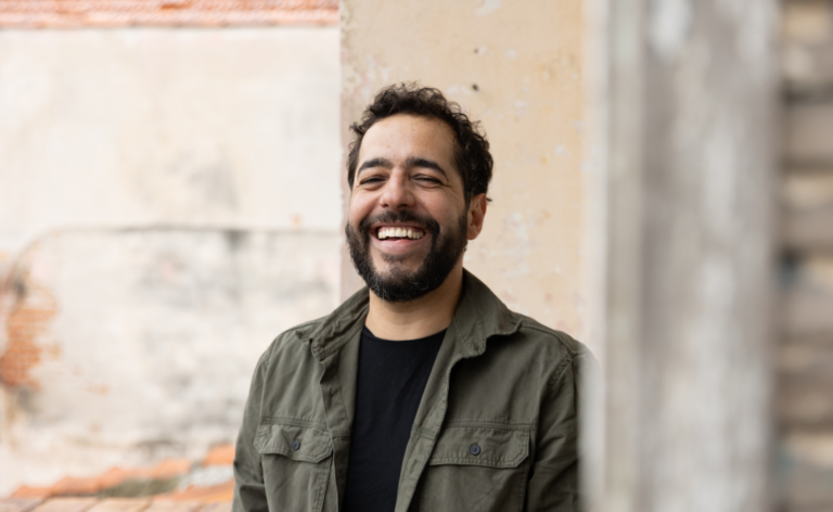 Thiago Romaro talks about "Lamento," a folk ballad ... » PopSize UK